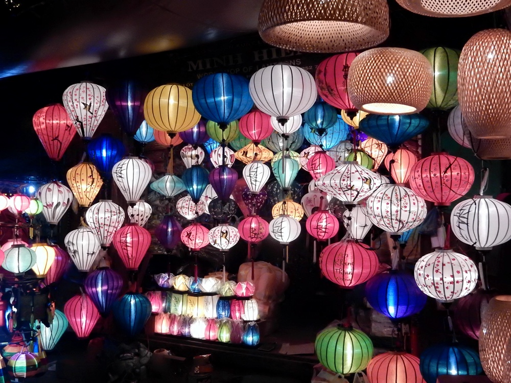 HoiAn Lanterns – Passport Penguin